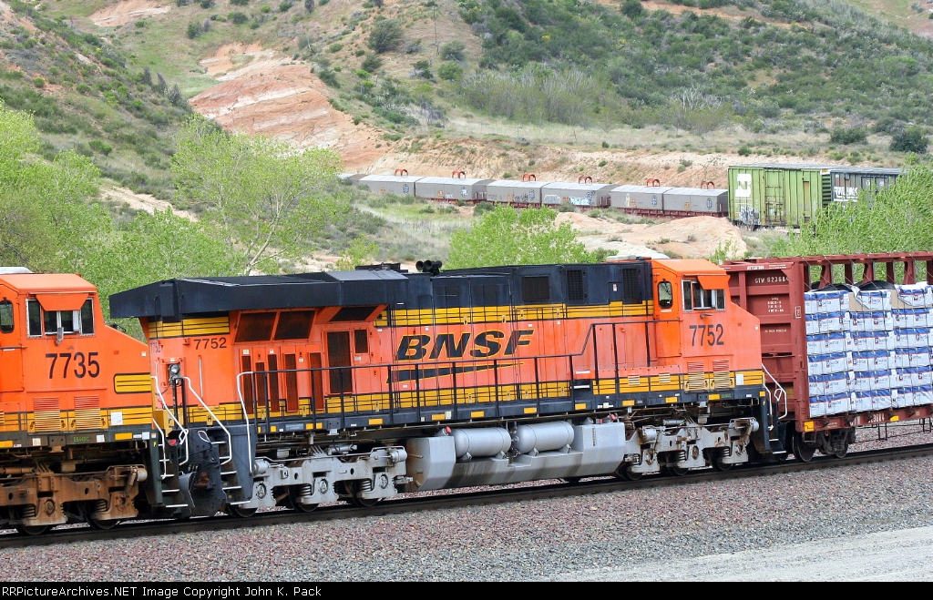 BNSF 7752